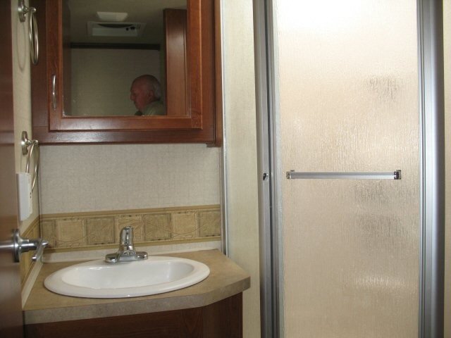 USED 2008 FLEETWOOD BOUNDER 38P - Overview | Berryland Campers