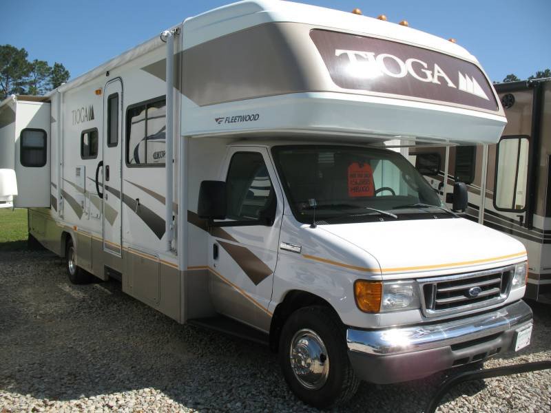 USED 2008 FLEETWOOD TIOGA 31M - Overview | Berryland Campers