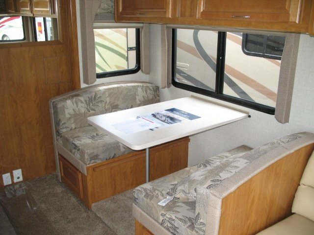 NEW 2008 FLEETWOOD FIESTA LX 32K - Overview | Berryland Campers