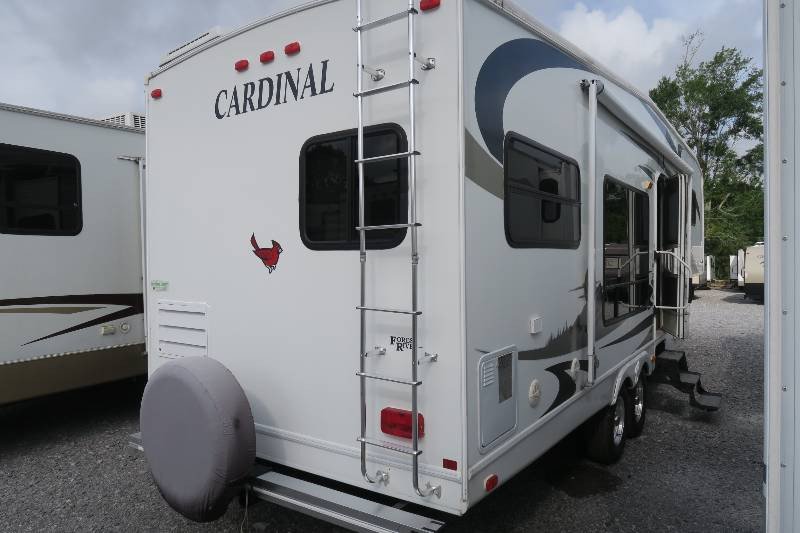 USED 2008 FOREST RIVER CARDINAL 30RKLE - Overview | Berryland Campers