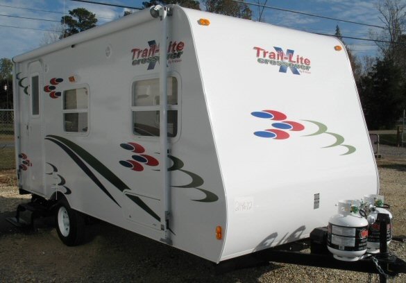 NEW 2008 R-VISION TRAIL-LITE CROSSOVER 189Q - Overview | Berryland Campers