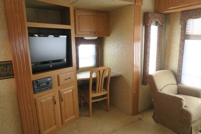 USED 2008 KEYSTONE LAREDO 320TRL - Overview | Berryland Campers
