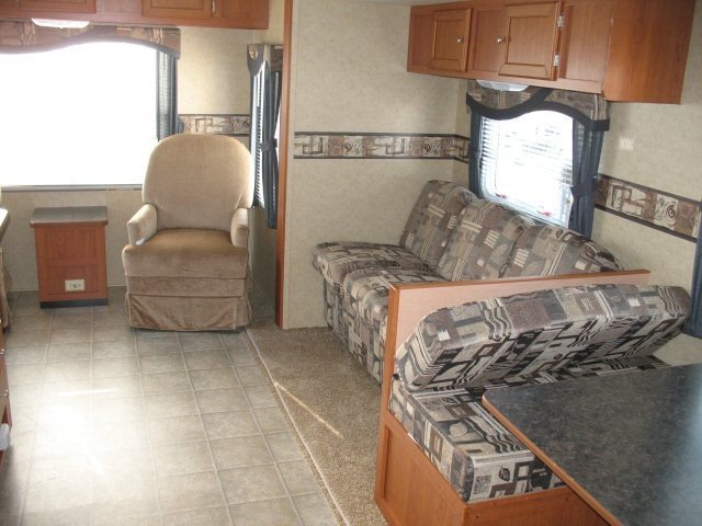 NEW 2008 R-VISION SUPER SPORT 28RLS - Overview | Berryland Campers