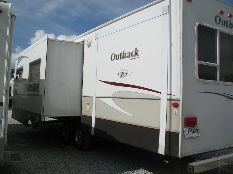 USED 2008 KEYSTONE OUTBACK 32BHDSLE - Overview | Berryland Campers