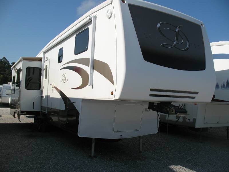 USED 2008 DOUBLETREE RV SELECT SUITES 36TK3 - Overview | Berryland Campers
