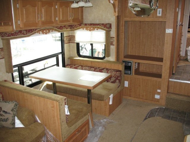 NEW 2007 FOREST RIVER WILDCAT 27RL - Overview | Berryland Campers