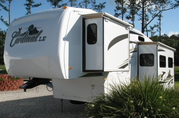 NEW 2007 FOREST RIVER CARDINAL 30RKLE - Overview | Berryland Campers
