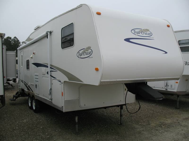 USED 2007 R-VISION TRAIL-CRUISER 526RL - Overview | Berryland Campers