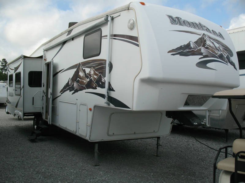 USED 2007 KEYSTONE MONTANA 3475RL - Overview | Berryland Campers