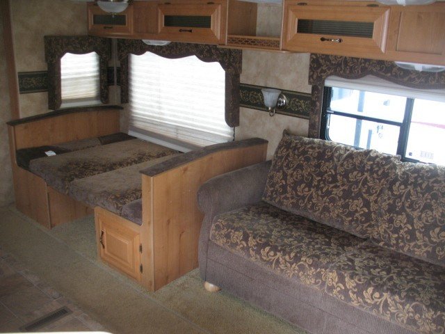 USED 2007 KEYSTONE LAREDO 30BH - Overview | Berryland Campers