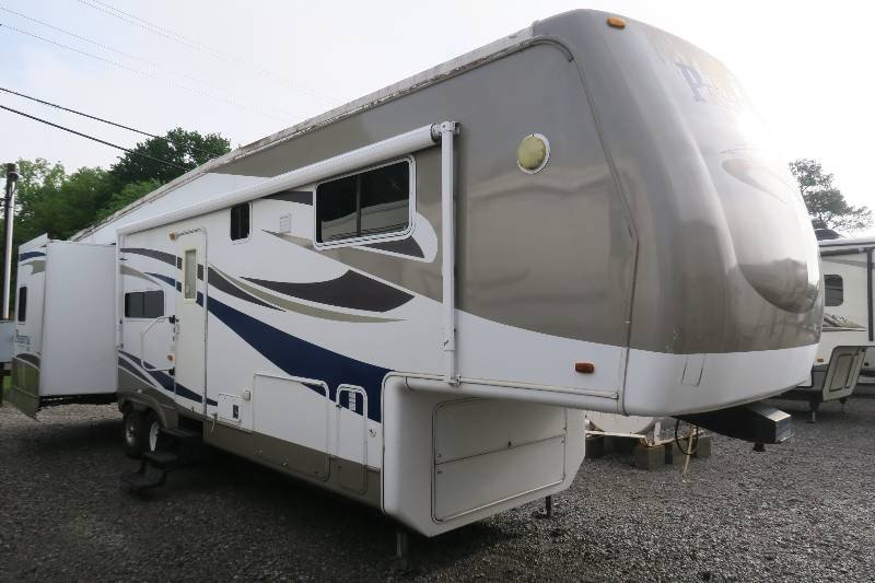 USED 2007 HOLIDAY RAMBLER PRESIDENTIAL - Overview | Berryland Campers