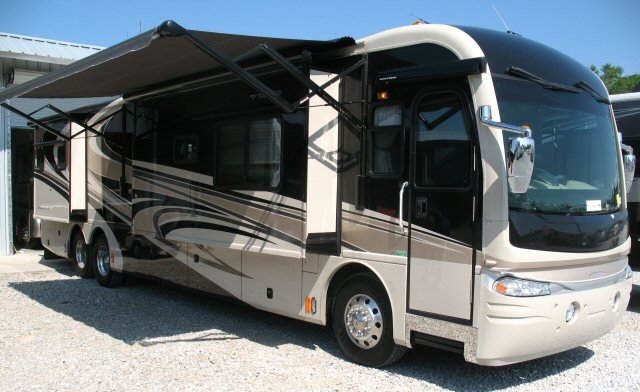 USED 2007 FLEETWOOD REVOLUTION 42N - Overview | Berryland Campers