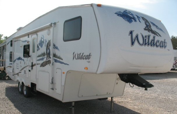 USED 2006 FOREST RIVER WILDCAT 29BHBP - Overview | Berryland Campers