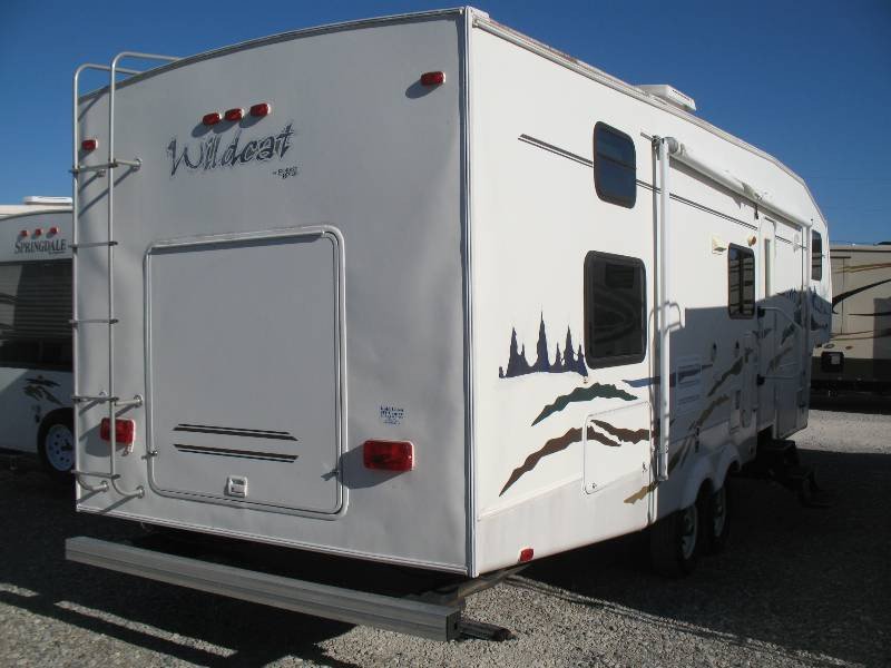 USED 2006 FOREST RIVER WILDCAT 29BHS - Overview | Berryland Campers