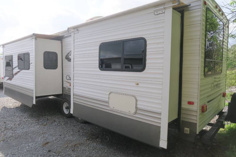 USED 2006 FOREST RIVER CHEROKEE 30F - Overview | Berryland Campers