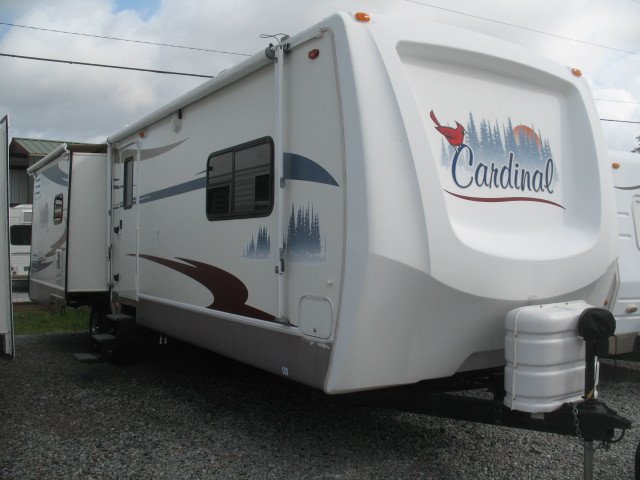 2006 Cardinal By Forest River