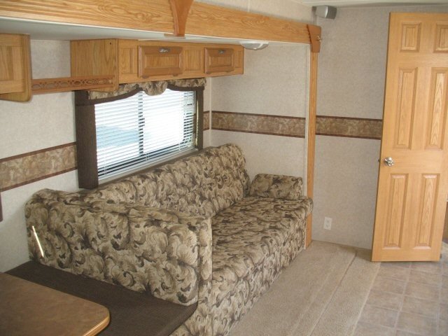 USED 2006 FRONTIER EXPLORER T250S - Overview | Berryland Campers