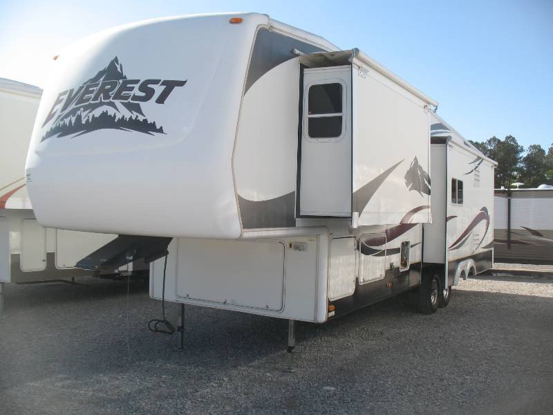USED 2006 KEYSTONE EVEREST 323K - Overview | Berryland Campers