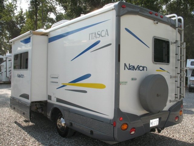USED 2006 ITASCA BY WINNEBAGO NAVION 23J - Overview | Berryland Campers