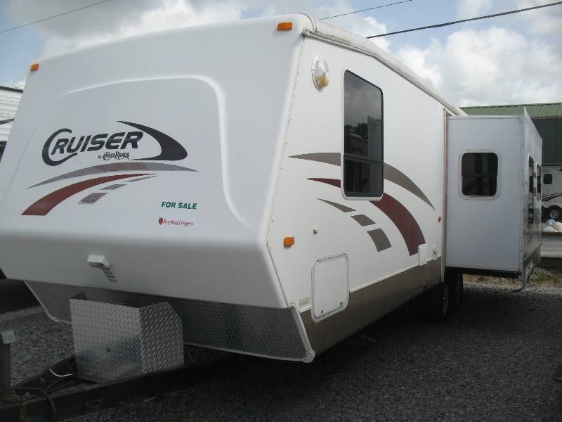 USED 2006 CROSSROADS RV CRUISER 30 - Overview | Berryland Campers