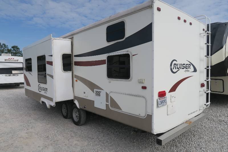 USED 2006 CROSSROADS RV CRUISER 32QBSS - Overview | Berryland Campers