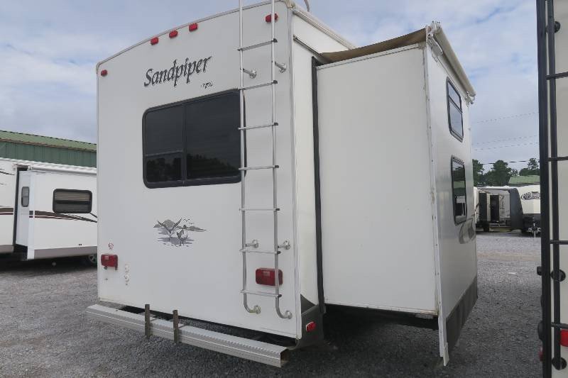 USED 2006 FOREST RIVER SANDPIPER 315BHT - Overview | Berryland Campers