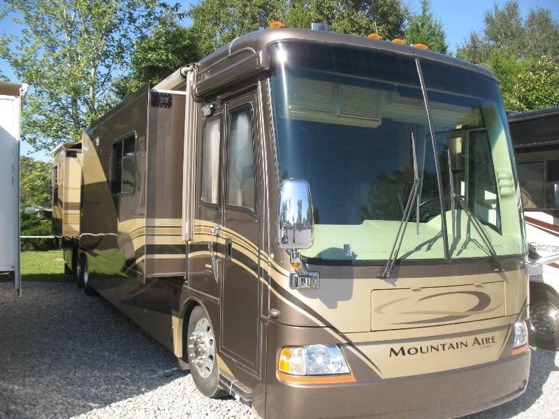 USED 2006 NEWMAR MOUNTAIN AIRE 4304 - Overview | Berryland Campers