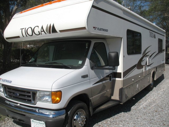 USED 2005 FLEETWOOD TIOGA 29V - Overview | Berryland Campers