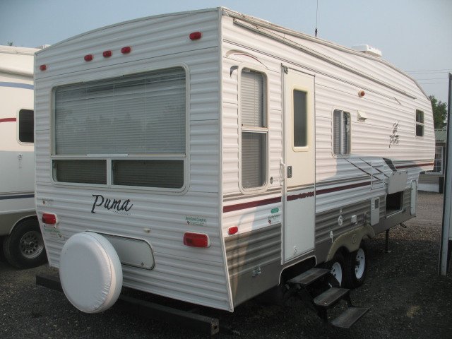 USED 2005 PALOMINO PUMA 253FBS - Overview | Berryland Campers
