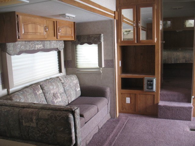 USED 2005 FOREST RIVER CHEROKEE 285K - Overview | Berryland Campers