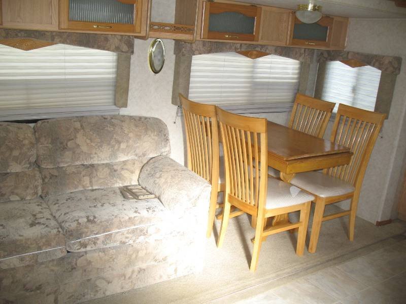 USED 2005 FOREST RIVER CARDINAL 30FK - Overview | Berryland Campers