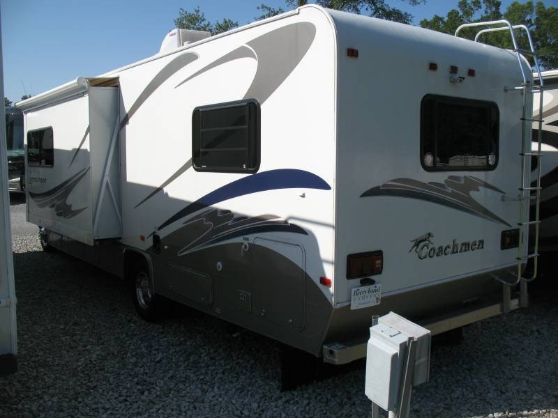 USED 2005 COACHMEN LEPRECHAUN 31 - Overview | Berryland Campers