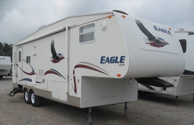 USED 2005 JAYCO EAGLE 281RLS - Overview | Berryland Campers