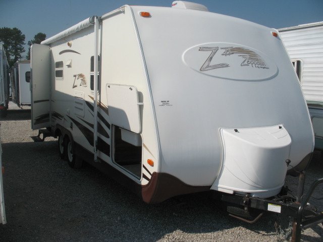 USED 2005 KEYSTONE ZEPPELIN - Overview | Berryland Campers