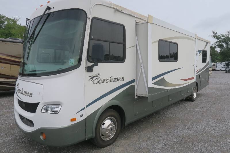 USED 2005 COACHMEN MIRADA 290KS - Overview | Berryland Campers