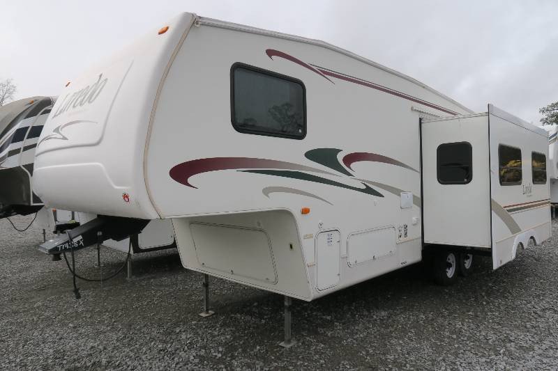 USED 2005 KEYSTONE LAREDO 29BH - Overview | Berryland Campers