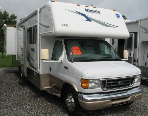 USED 2005 HOLIDAY RAMBLER ATLANTIS 31 - Overview | Berryland Campers