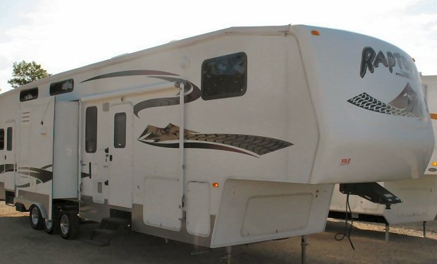 USED 2005 KEYSTONE RAPTOR RP3712 - Overview | Berryland Campers