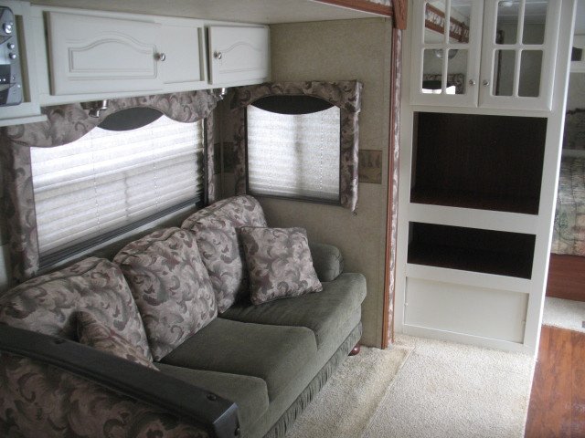 USED 2005 KEYSTONE OUTBACK 31RQS - Overview | Berryland Campers
