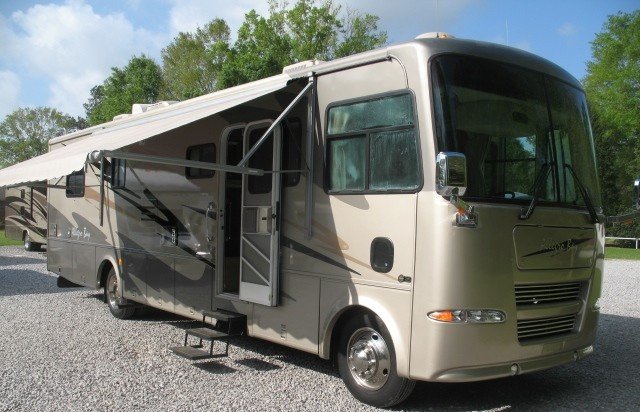 USED 2005 TIFFIN ALLEGRO BAY 37DB - Overview | Berryland Campers