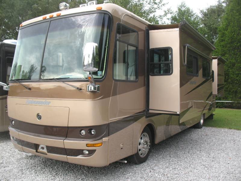 USED 2005 HOLIDAY RAMBLER AMBASSADOR 38PDQ - Overview | Berryland Campers