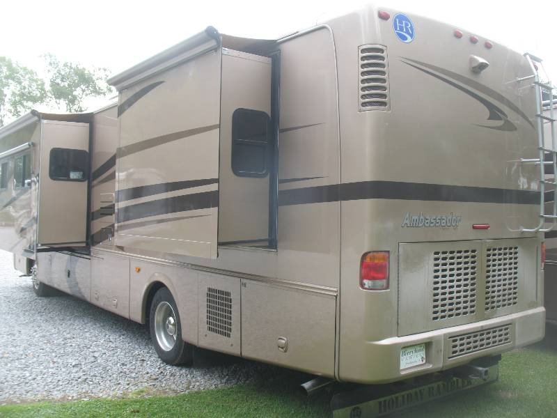 USED 2005 HOLIDAY RAMBLER AMBASSADOR 38PDQ - Overview | Berryland Campers