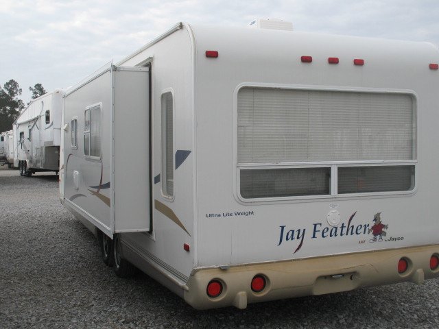 USED 2005 JAYCO JAY FEATHER 29N - Overview | Berryland Campers