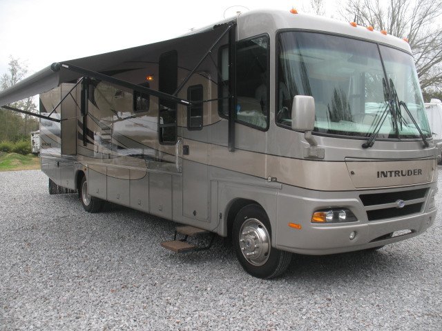 USED 2005 DAMON INTRUDER 373 - Overview | Berryland Campers