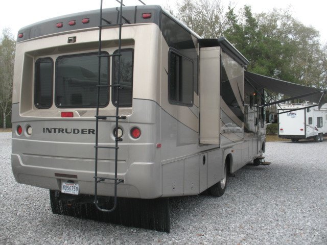 USED 2005 DAMON INTRUDER 373 - Overview | Berryland Campers