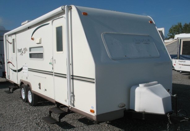 USED 2004 FOREST RIVER FLAGSTAFF 26DS - Overview | Berryland Campers