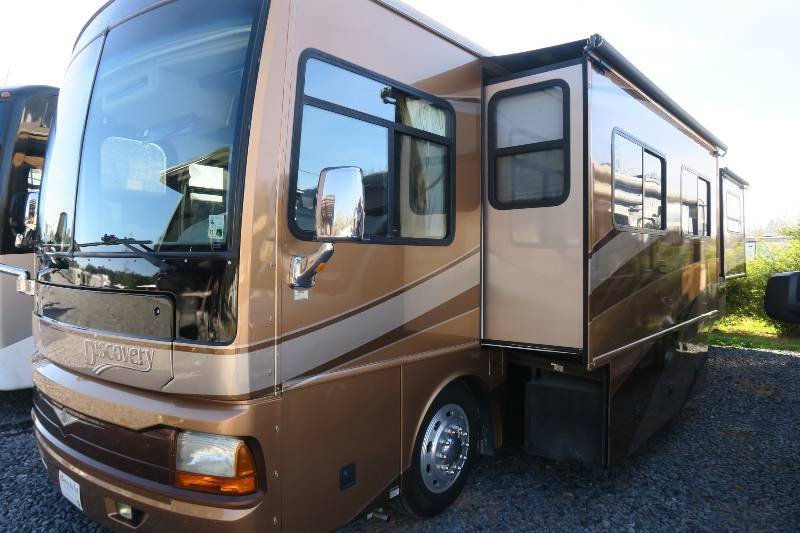 USED 2004 FLEETWOOD DISCOVERY 39J - Overview | Berryland Campers