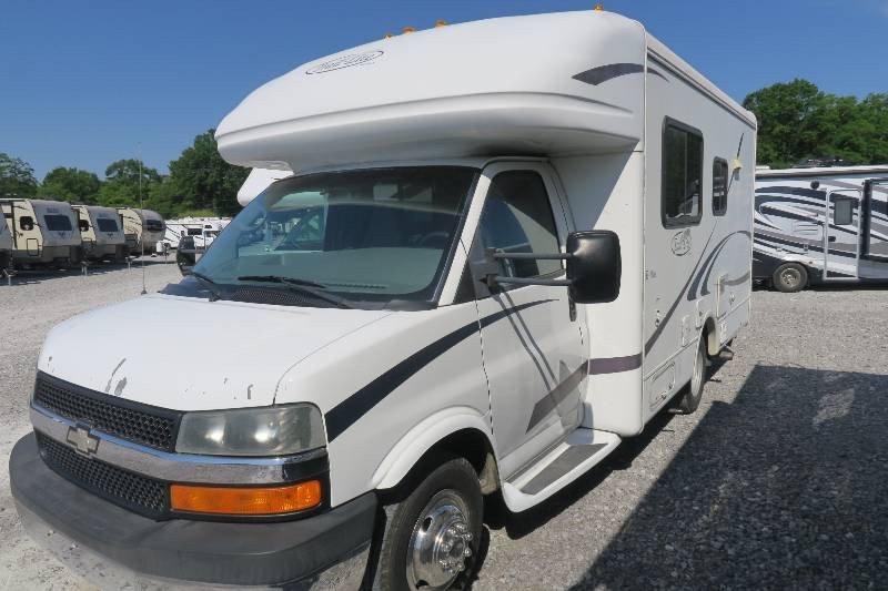 USED 2004 R-VISION TRAIL-LITE 213 - Overview | Berryland Campers