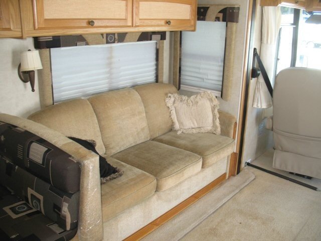 USED 2004 SAFARI SIMBA 34 - Overview | Berryland Campers