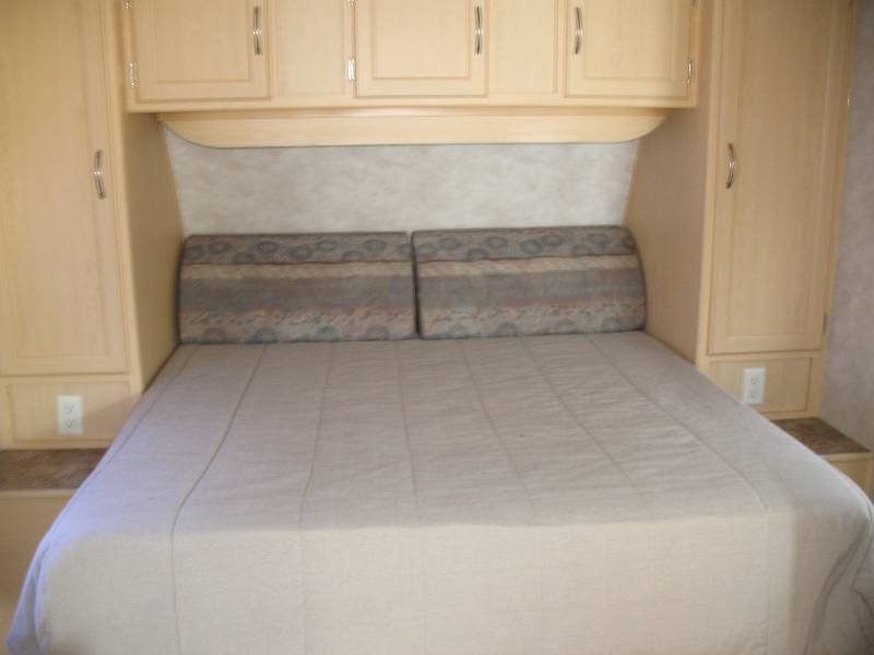 USED 2004 KEYSTONE ZEPPELIN Z241 - Overview | Berryland Campers